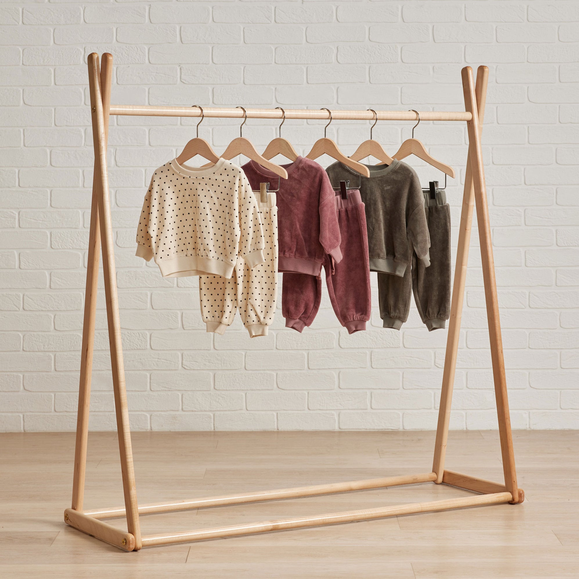 Mini Apple Tree | Organic Baby Clothes | Eco-Friendly Baby Products